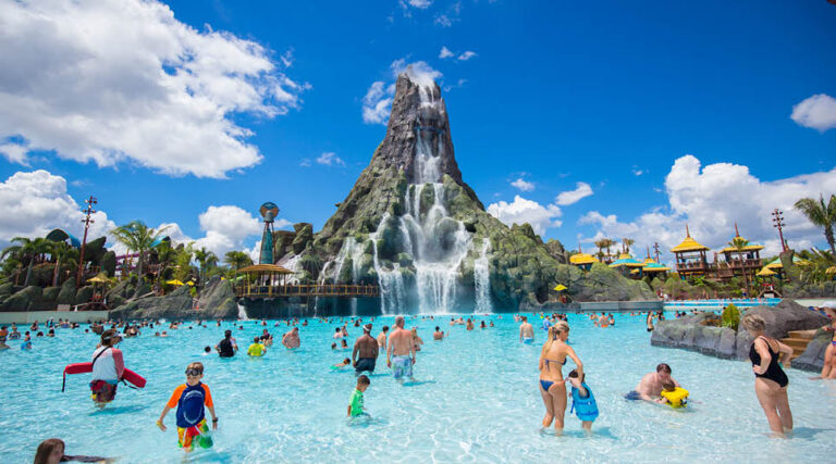 Orlando: Parque Aquático Volcano Bay - Viajar pelo Mundo