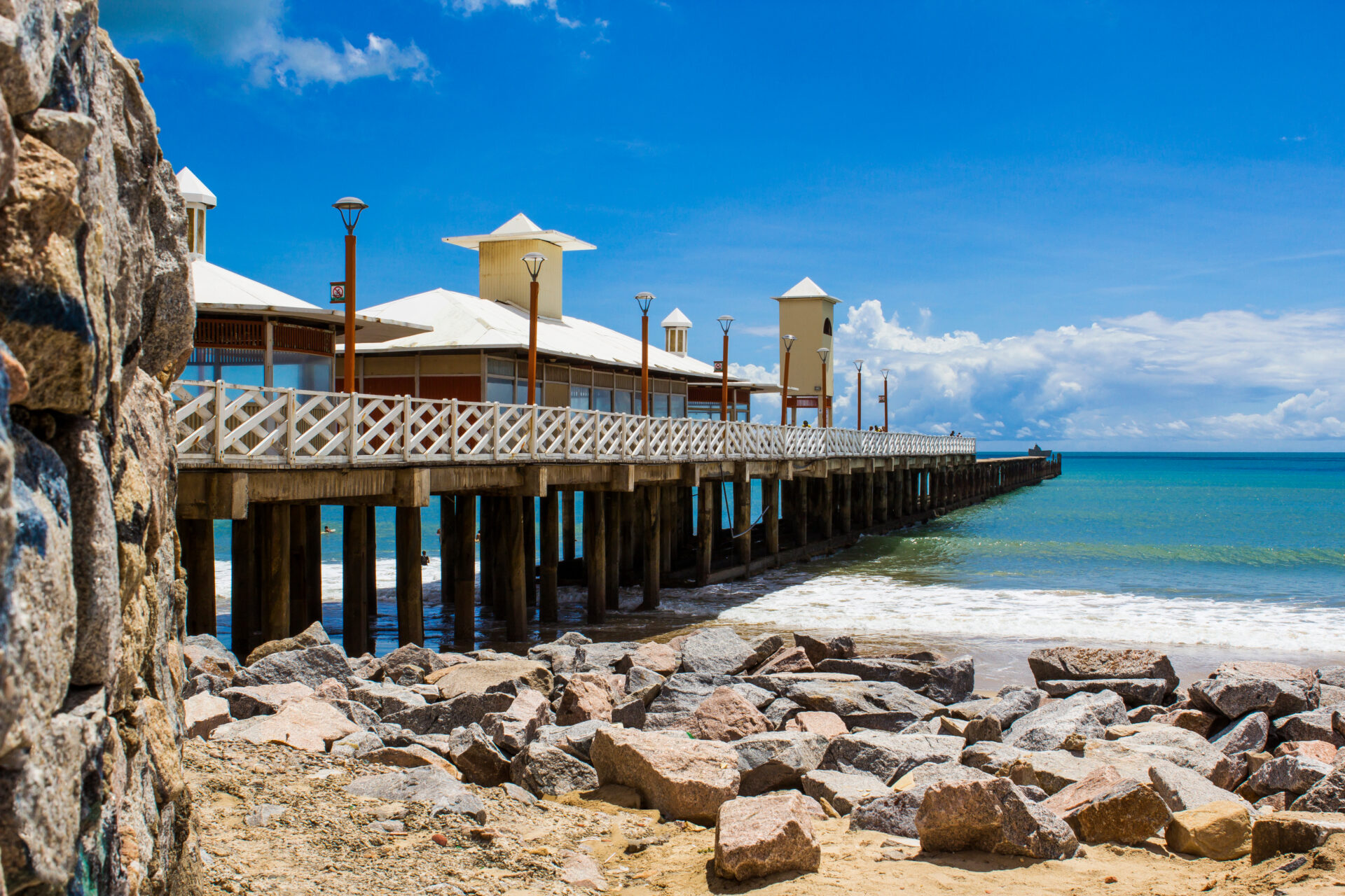 Verão em Fortaleza: Confira 10 hotéis para ir além do Beach Park ...